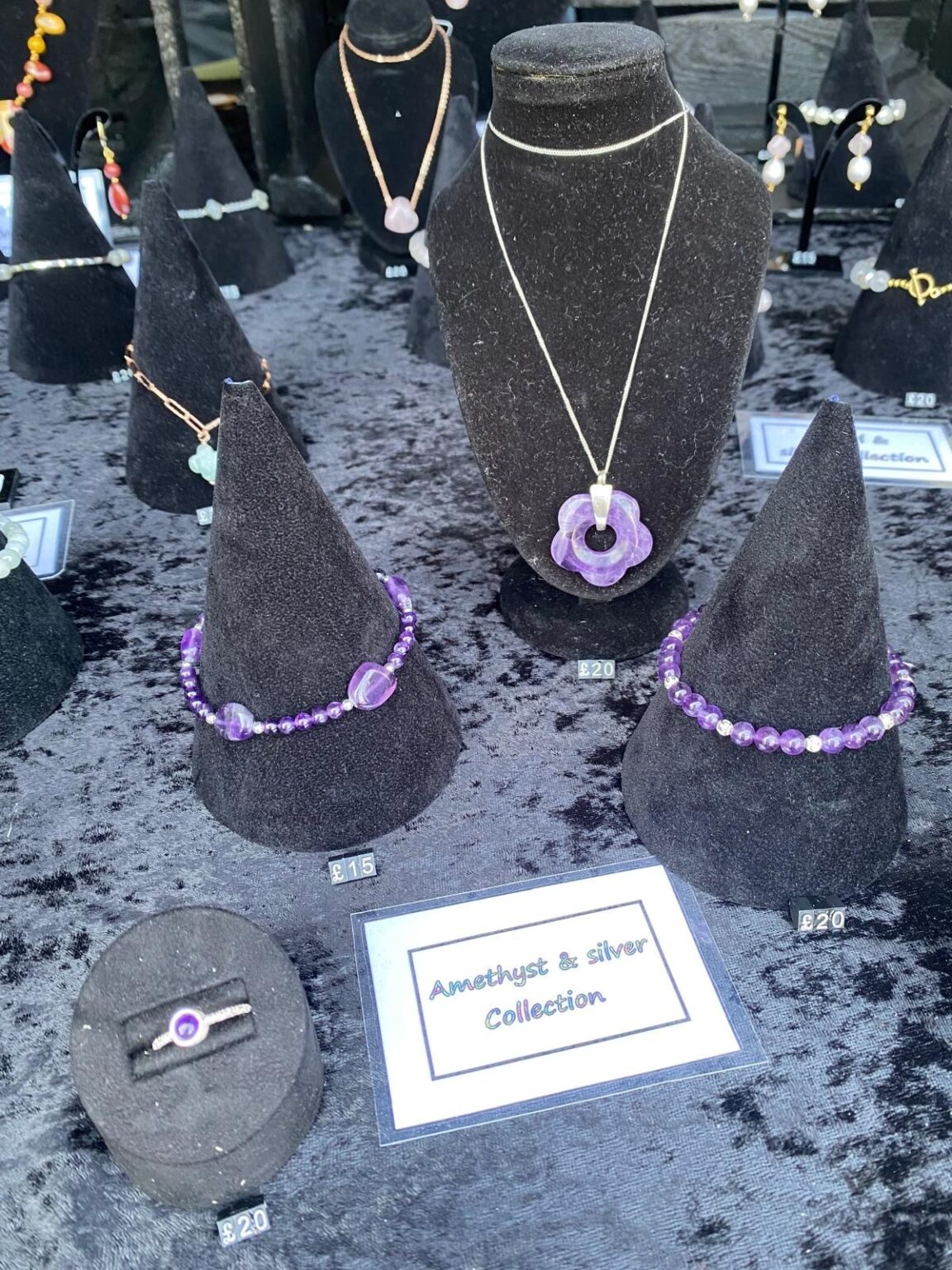 Medium Price Cubes - Buy Extra Characters | The Display Centre