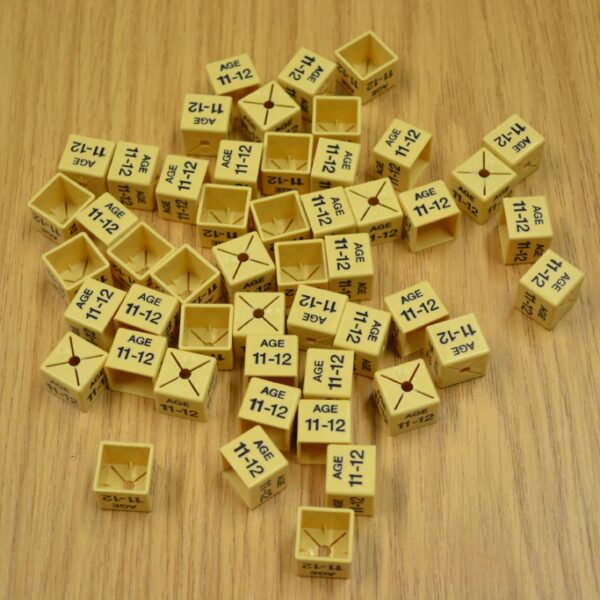 Buy Children's Age Range Size Cubes for Hangers | Display Centre UK
