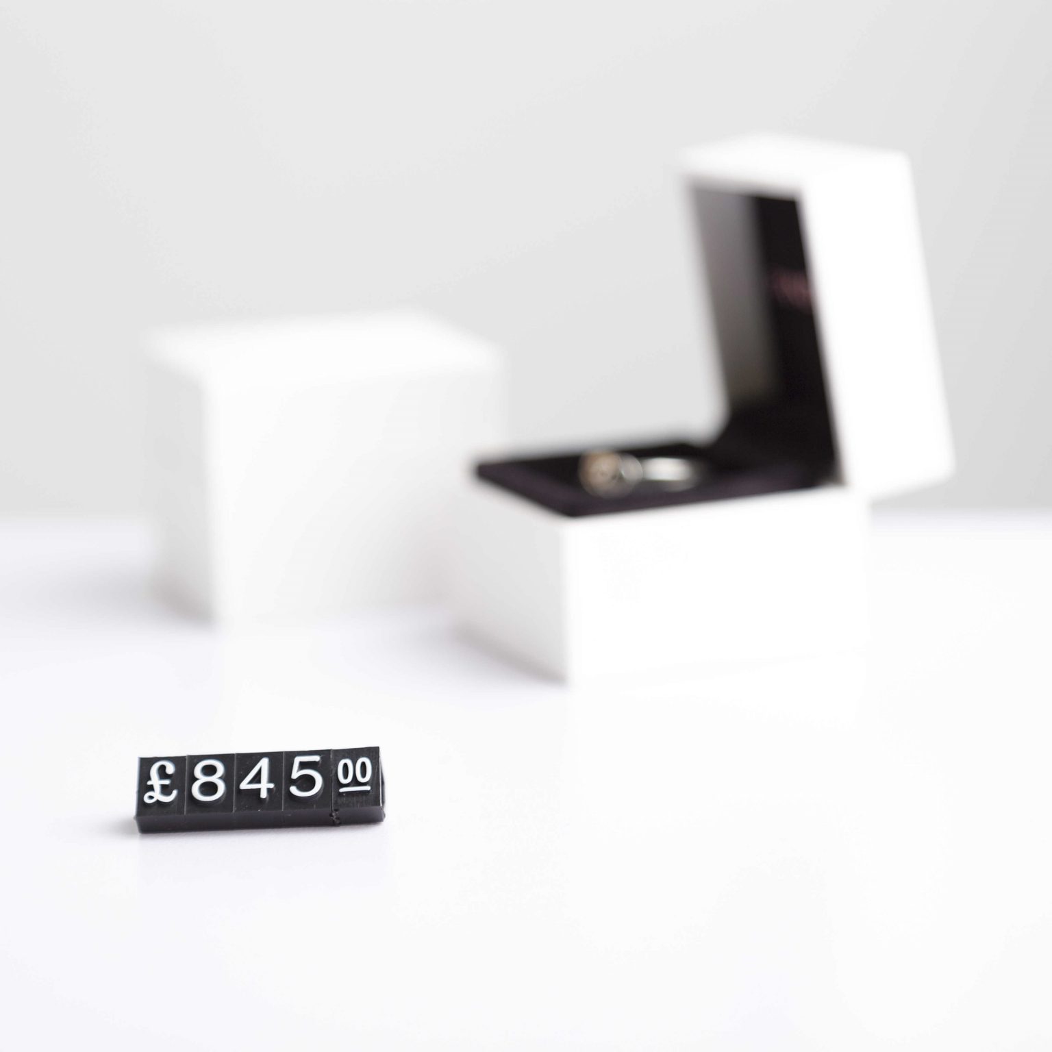 Price Cube Kits for Retail | Bespoke Colours, Sizes & Fonts