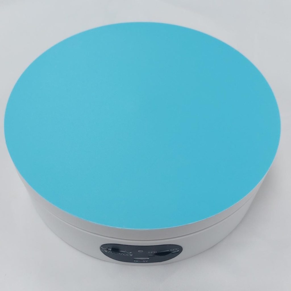 Mains/Battery Operated Turntable - 16cm