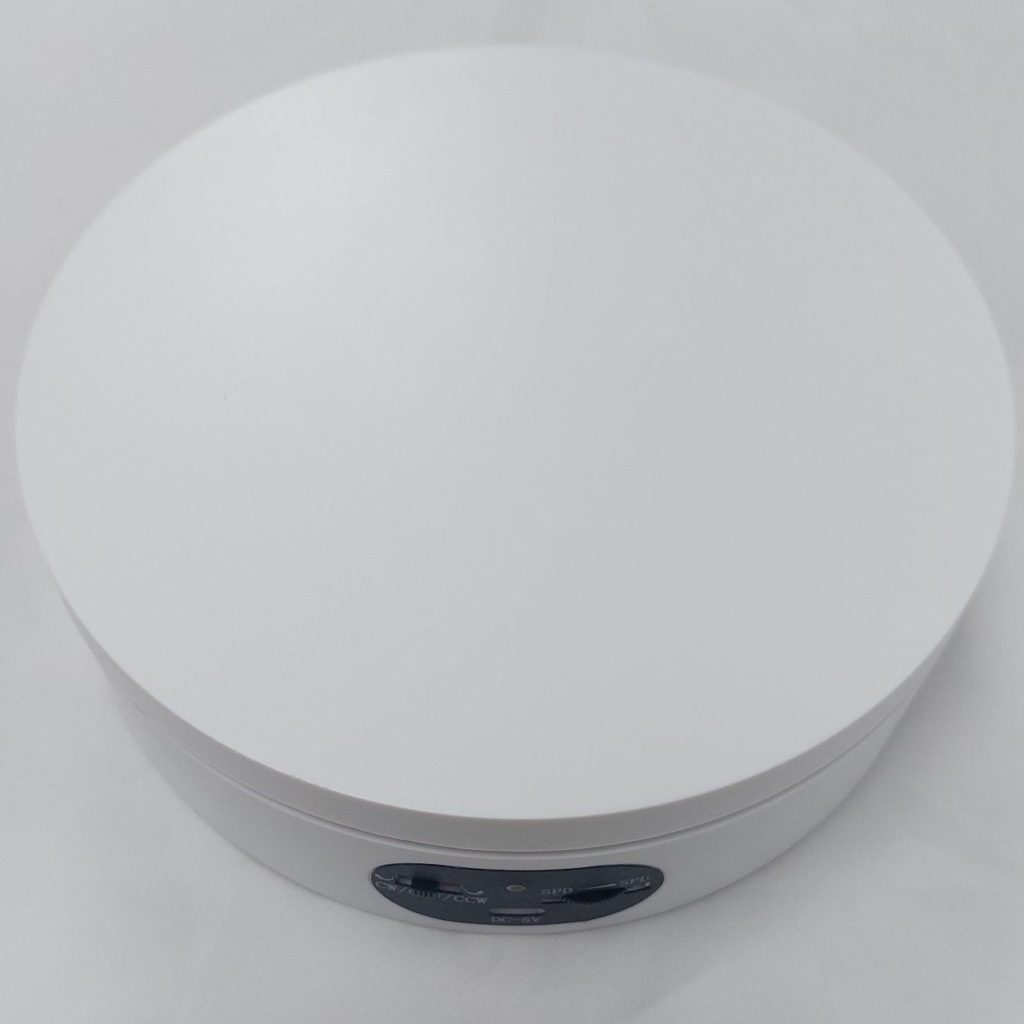 Mains/Battery Operated Turntable - 16cm