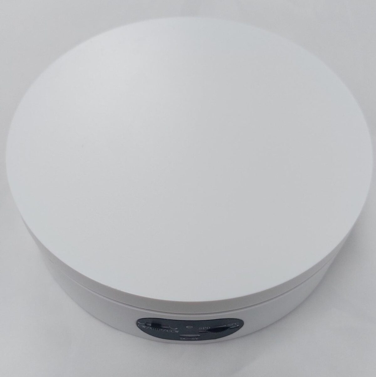 Mains/Battery Operated Turntable - 16cm